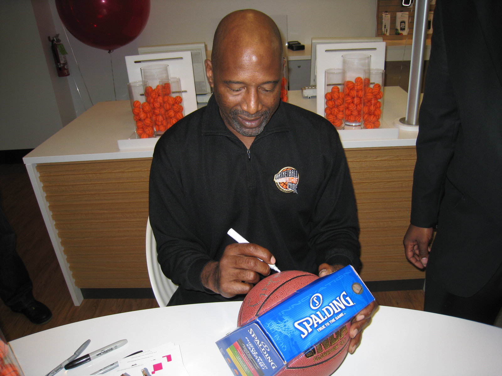 My Autograph Signings: James Worthy Autograph Signing
