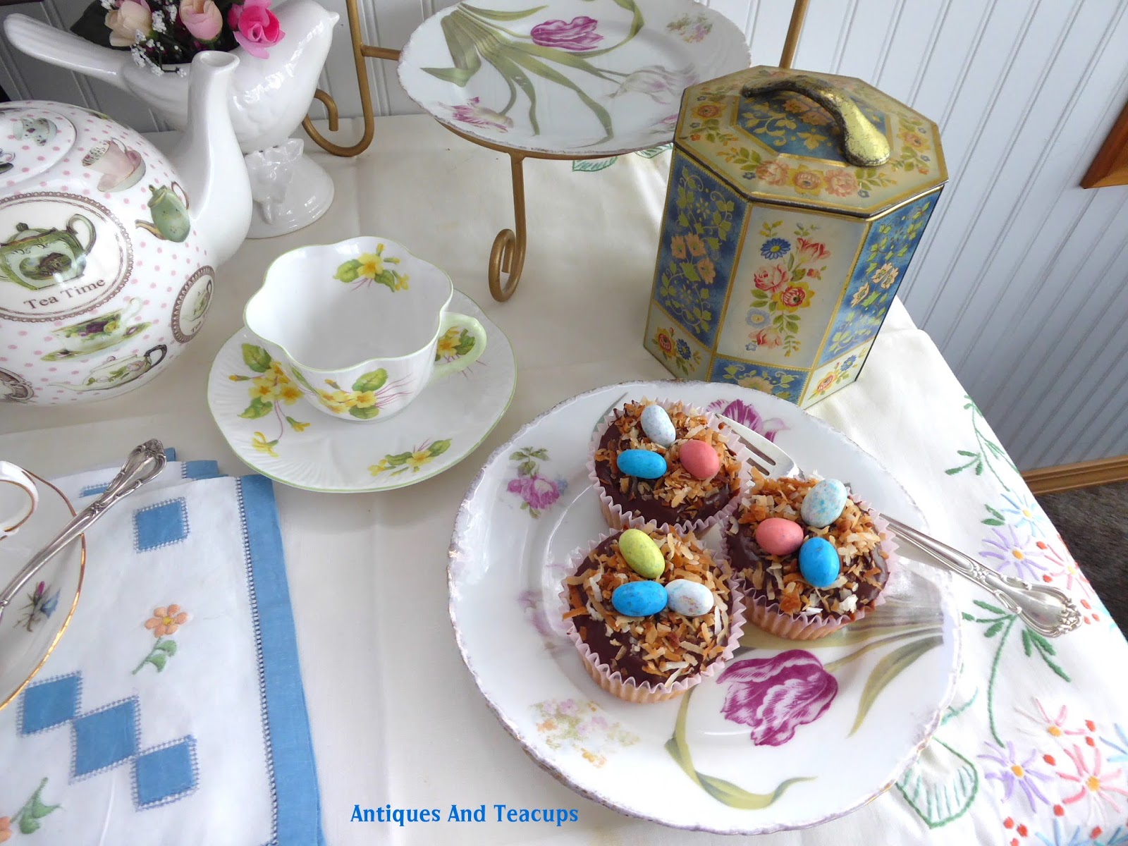Antiques And Teacups: Tuesday Cuppa Tea Happy Easter!