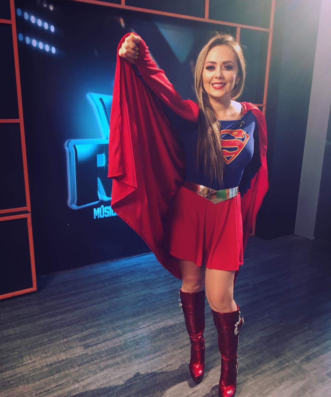 BCN: Karla Torres Videorola Muchas Imagenes 30 de Abril 2018