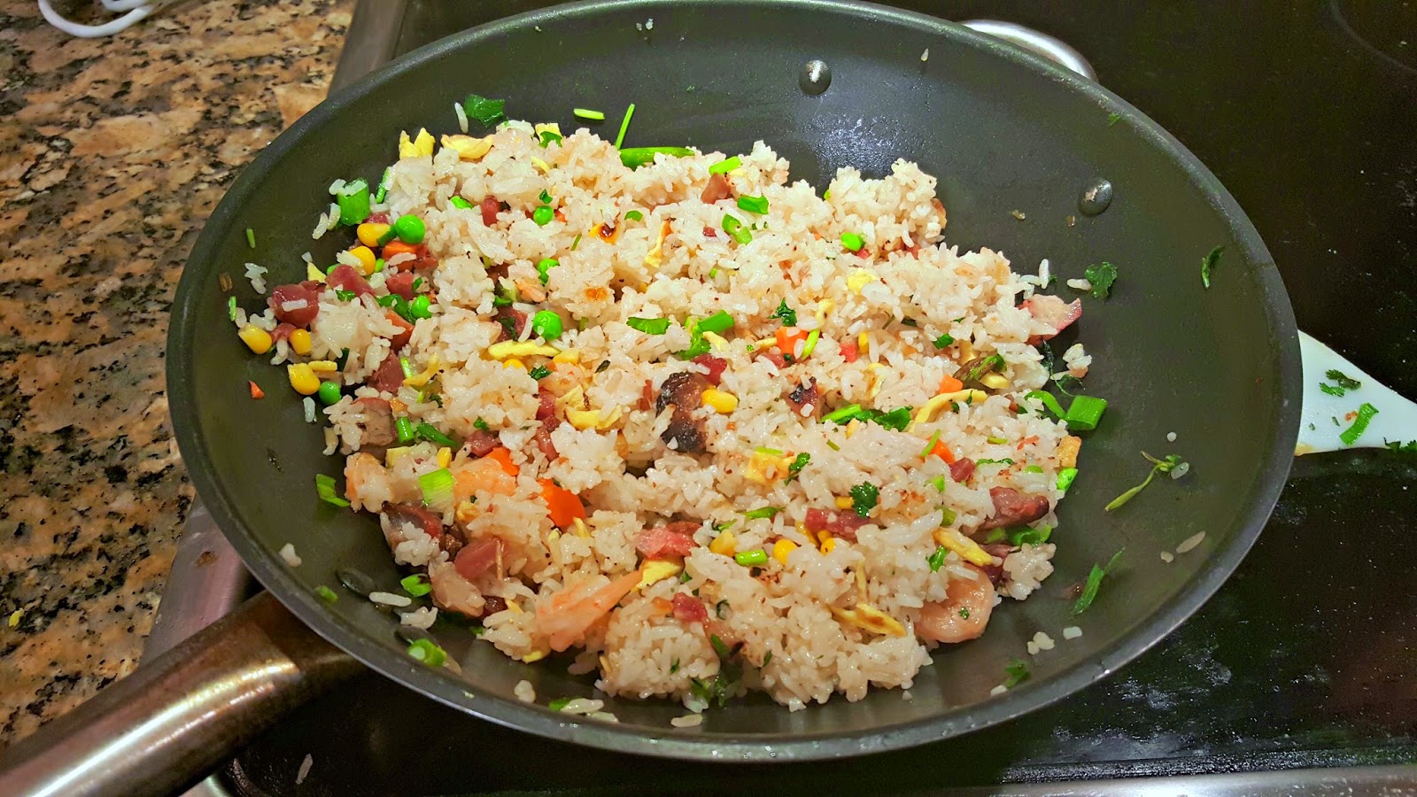 Mami-Eggroll: Recipe: Cambodian fried rice or Yang Chow rice