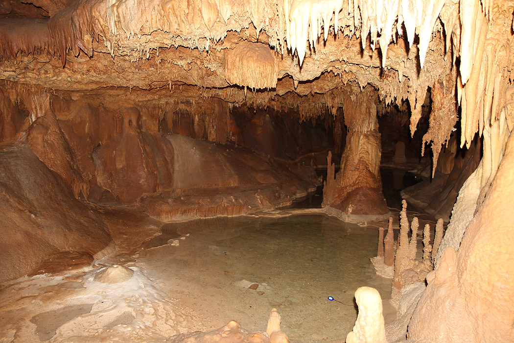 The Esteem Production Blog: Geo-RoadTrip: Inner Space Caverns pt. 1