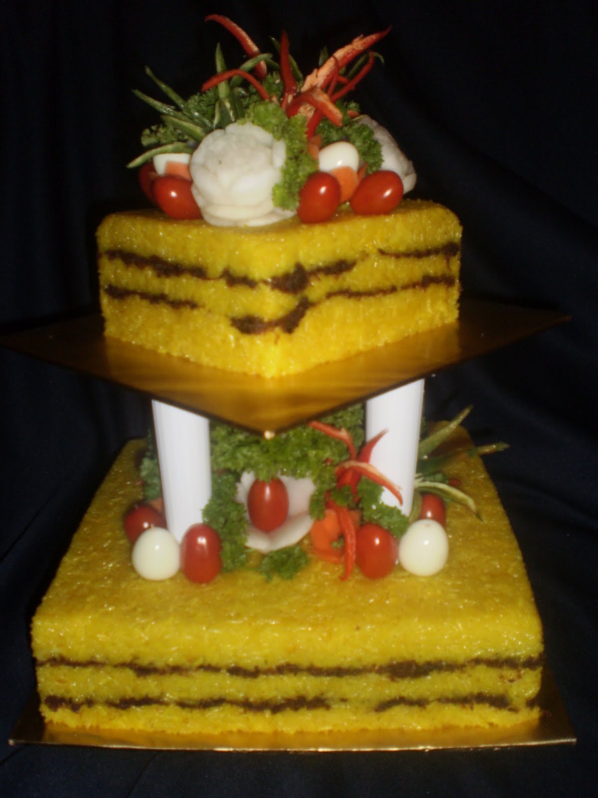 Craving Cakes with Noni: Pulut Kuning Berhias 3kg Bertingkat with ...