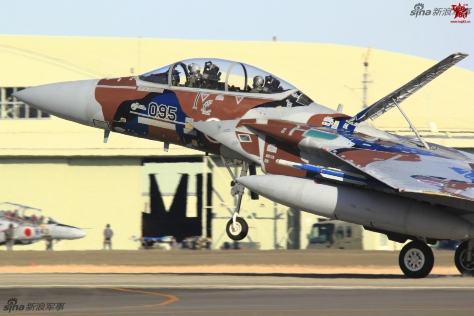 Asian Defence News: Japan Air Self-Defense Force F15 fighter paint scheme