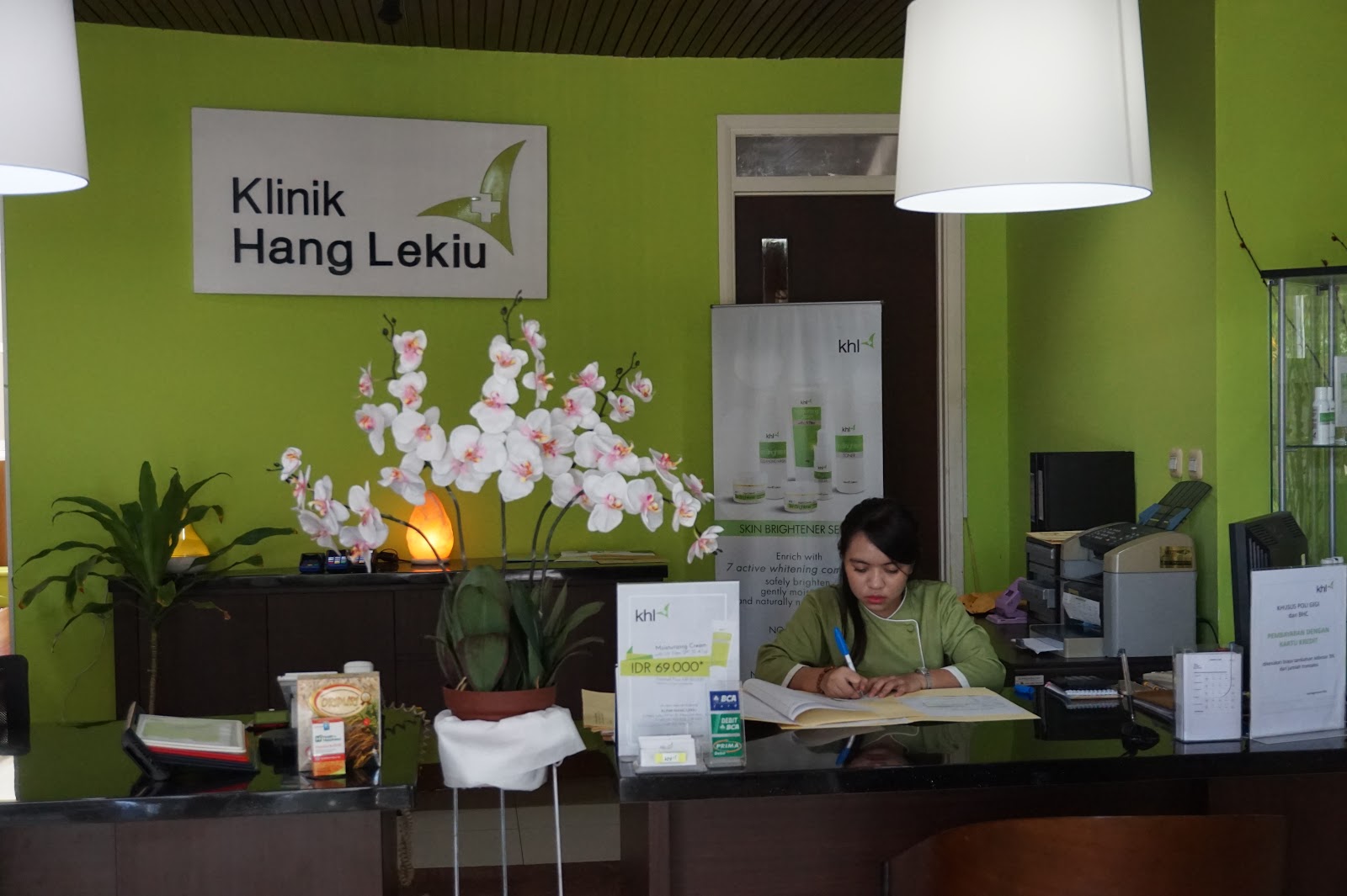 Treatment Korean Glow Peeling di Klinik Hang Lekiu - Dessy DYL