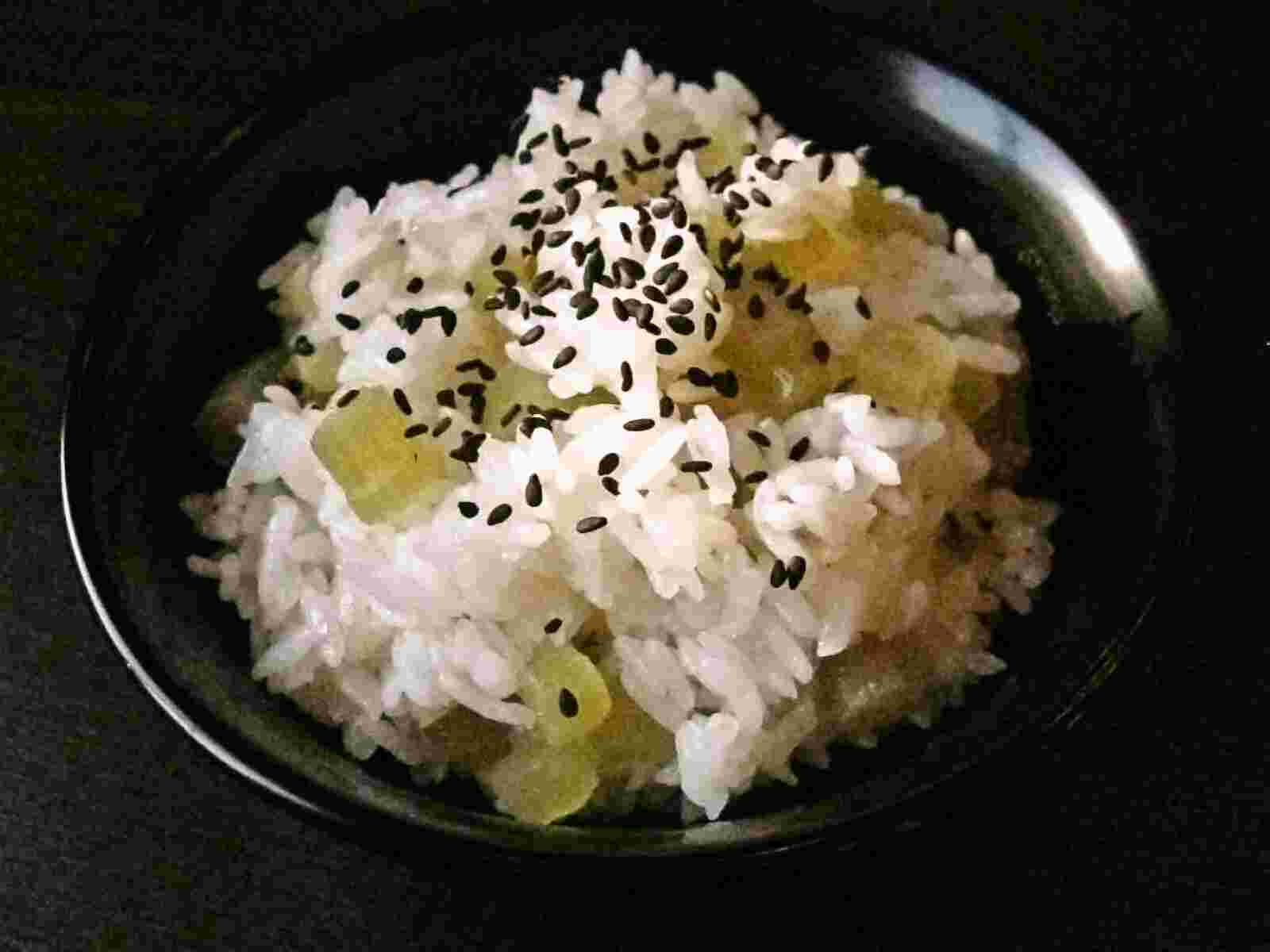 Recipes for Tom: Fuki no mazegohan / rice mixed with Japanese butterbur