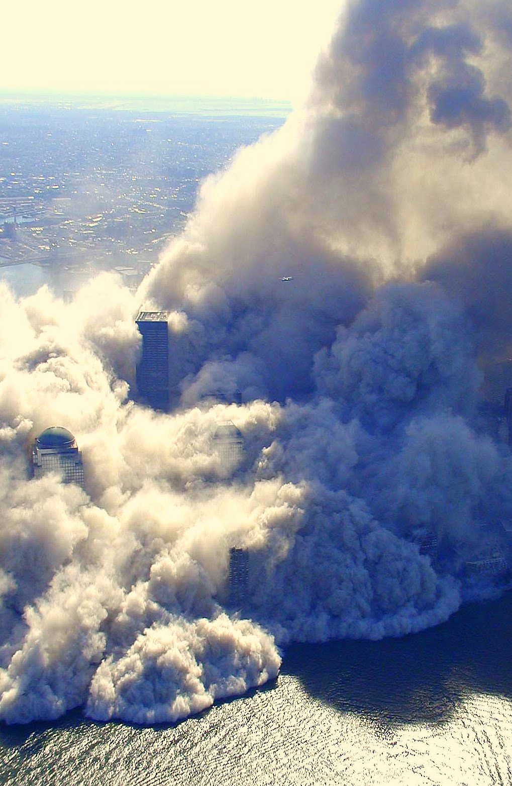 11 de SETEMBRO TORRES GEMEAS WTC NY ATENTADO em 2001 (9/11) HOMENAGEM ...