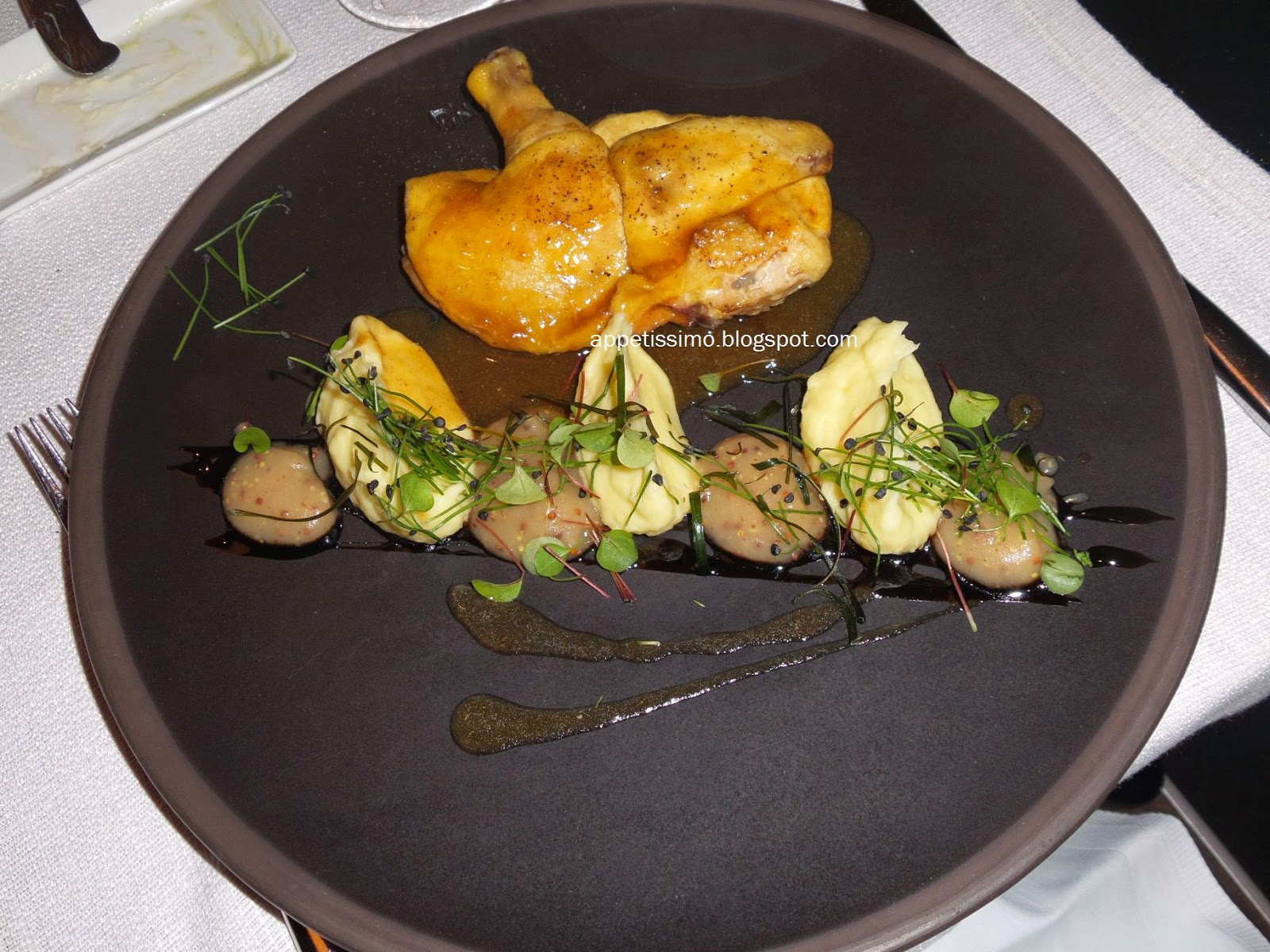 О ресторанах из уст гурмана. : Pinot Riga