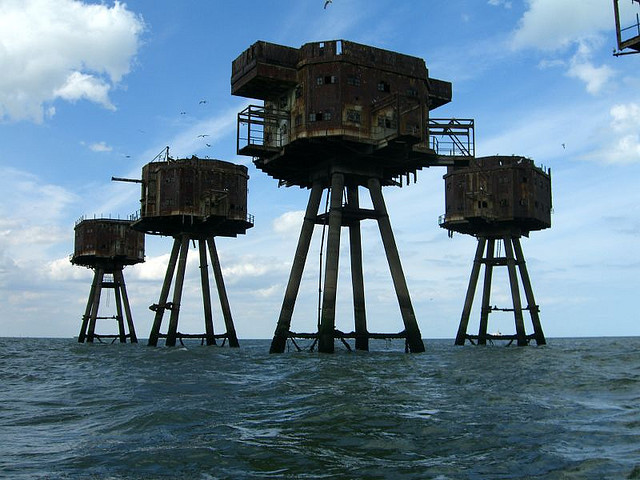 The Thames Sea Forts - From War Machines to Eco Warriors ~ Kuriositas