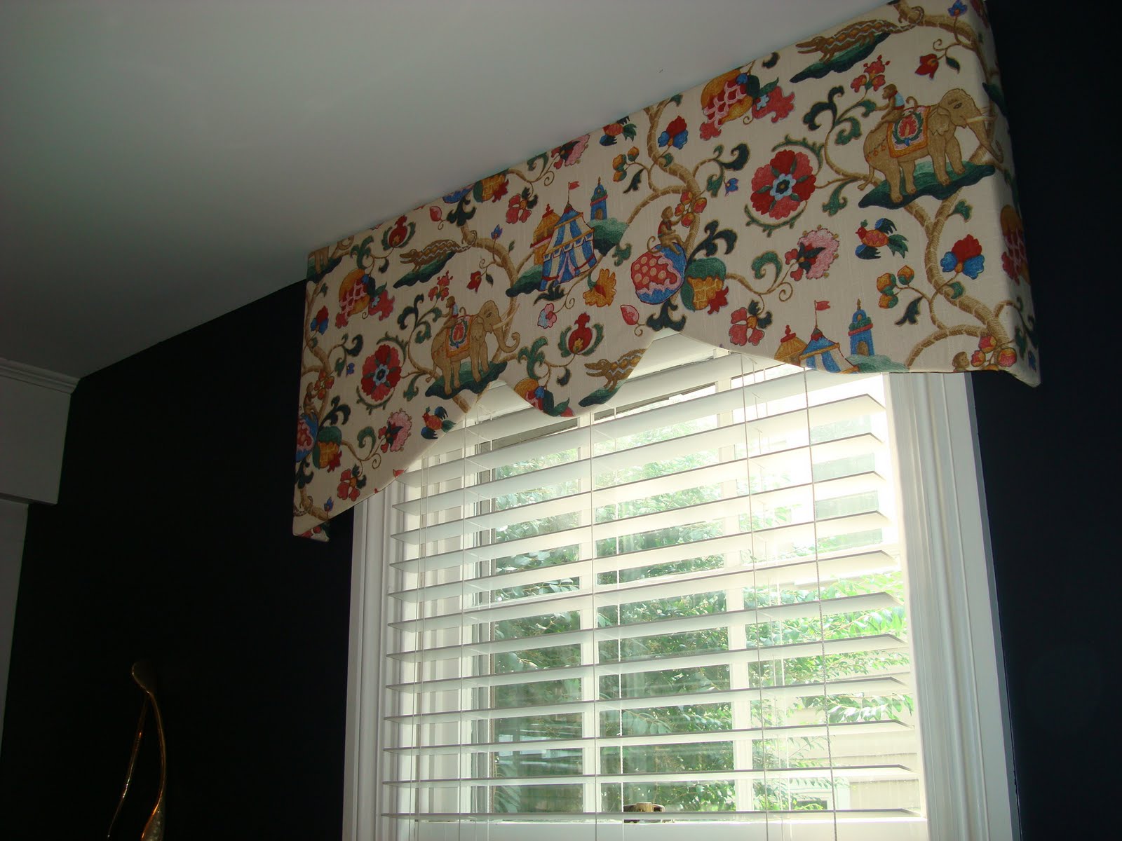 Covet du Jour: DIY Pelmet Box