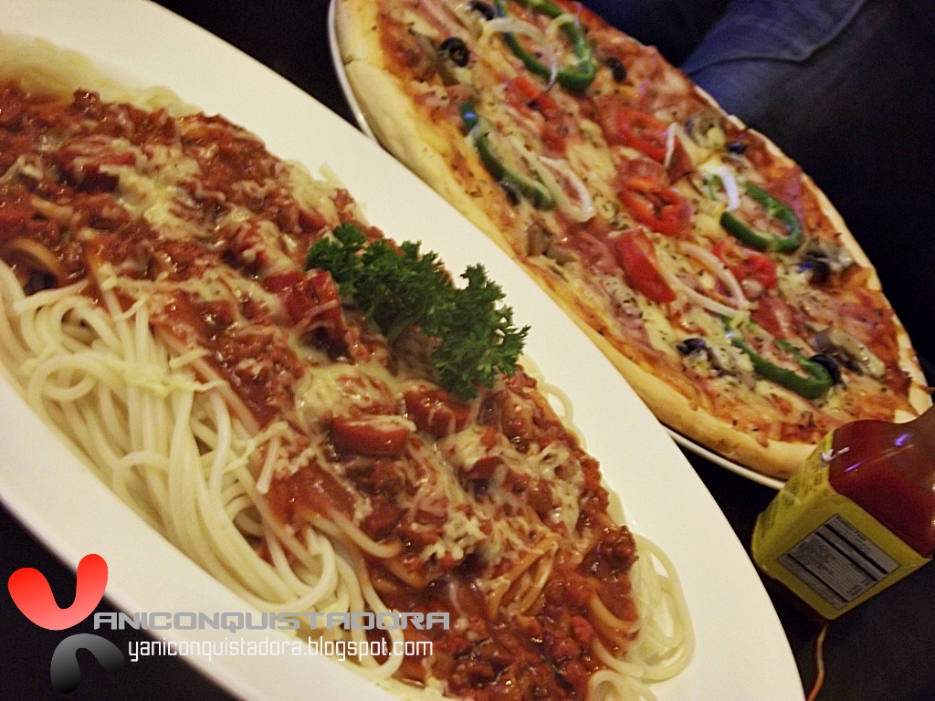 yaniconquistadora: KARAOKE REPUBLIC Family KTV & Restaurant in Timog ...