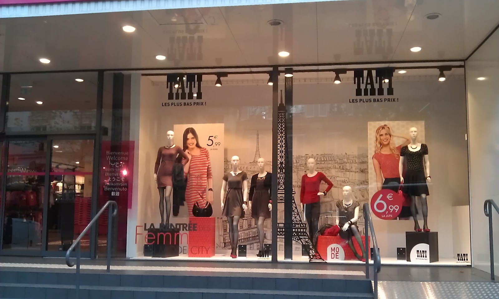 Exclamation : Production et Marketing tactique: Coup de jeune pour les ...