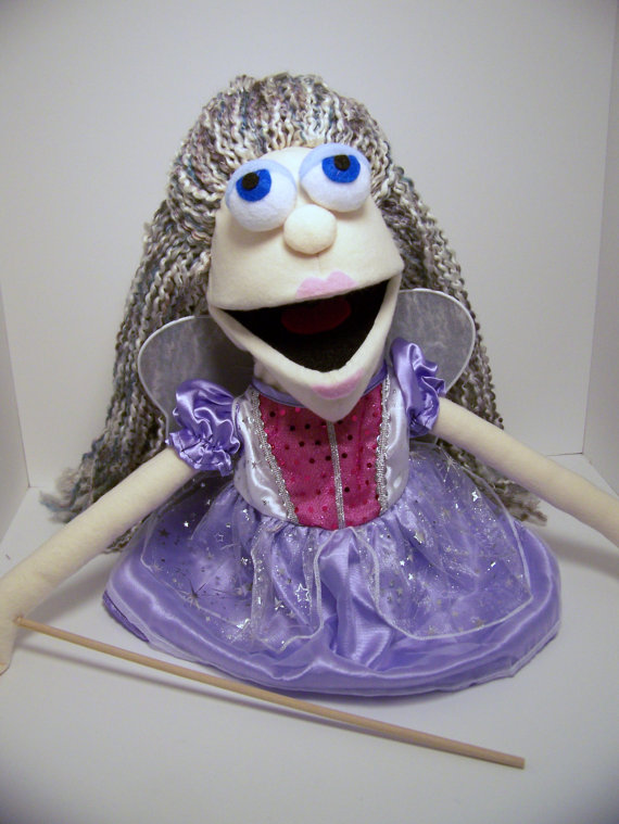 Foraging For Fab: No Strings Attached - Strange Stuff Saturdays