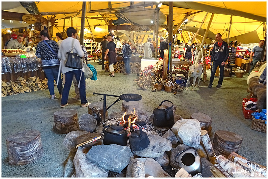 NORGE.nl: ''Norsk Samisk Souvernir'' Heia - Sami Shop! #2 (Reinsdyrsuppe)