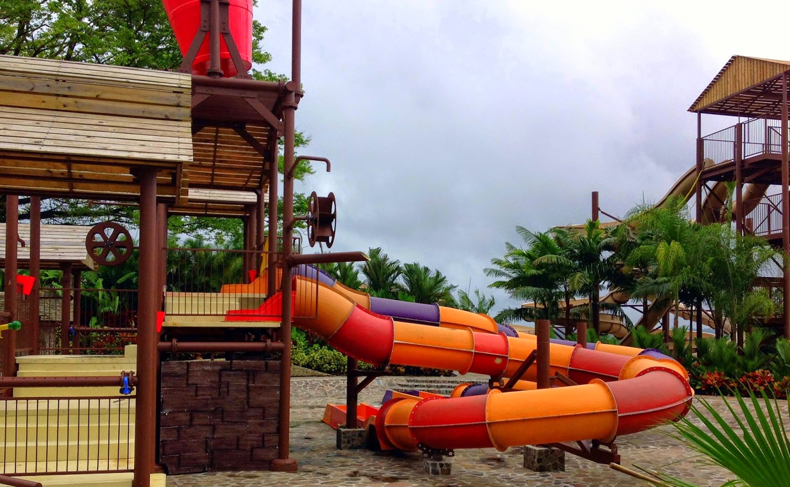 ParquePlaza.net: Costa Rica tiene un nuevo parque acuático: Kalambu Hot ...