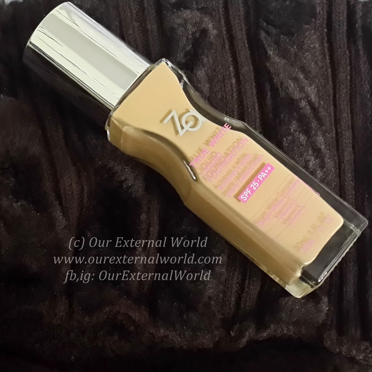 Za True White Liquid Foundation OC30: Review, Swatch, Price