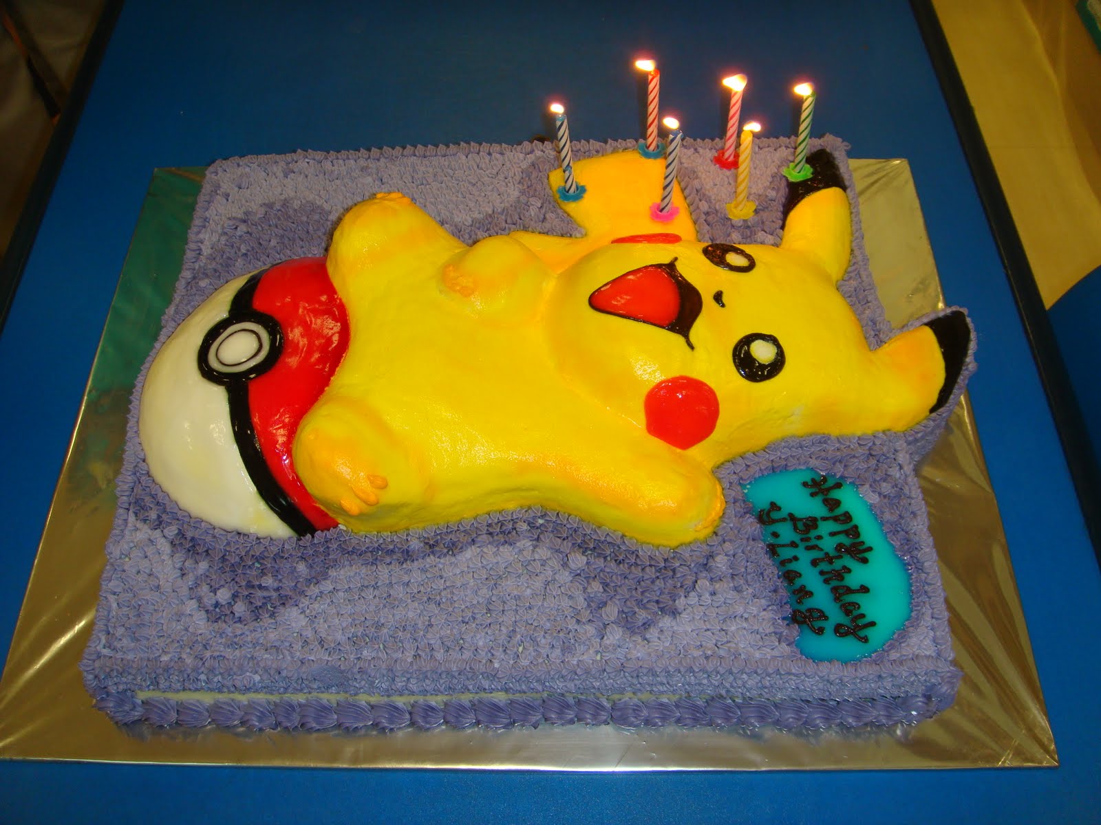 Yummy Baking: Pokemon-Pikachu Fresh Cream Cake