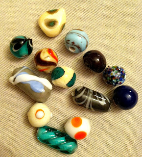 Mustard Bead by Stephanie Perry: Glass bead class