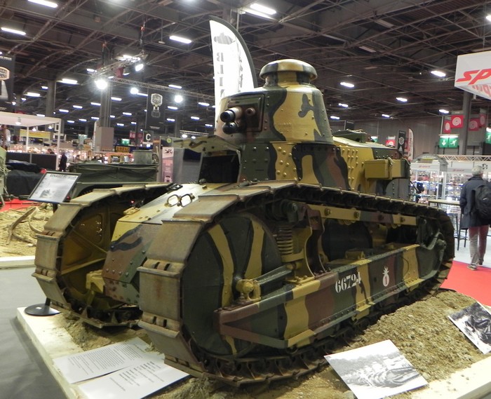 Rétromobile 2018 : 5. char Renault FT
