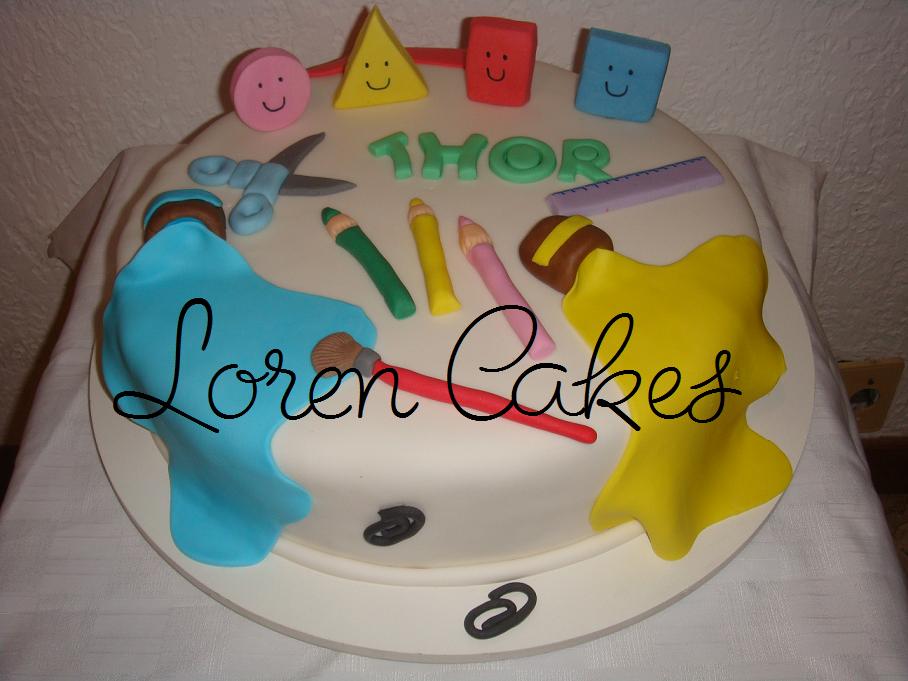 Loren Cakes: Bolo e cupcakes do Mr. Maker