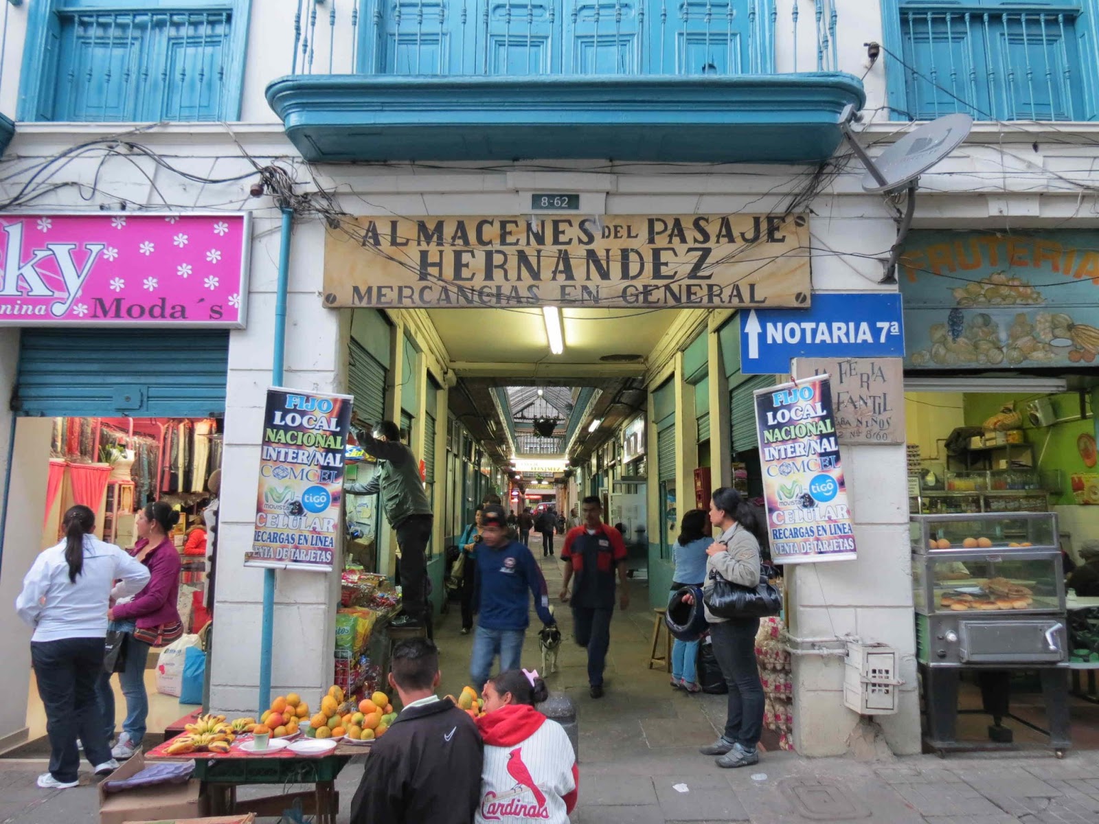 Mike's Bogota Blog: El Pasaje Hernandez