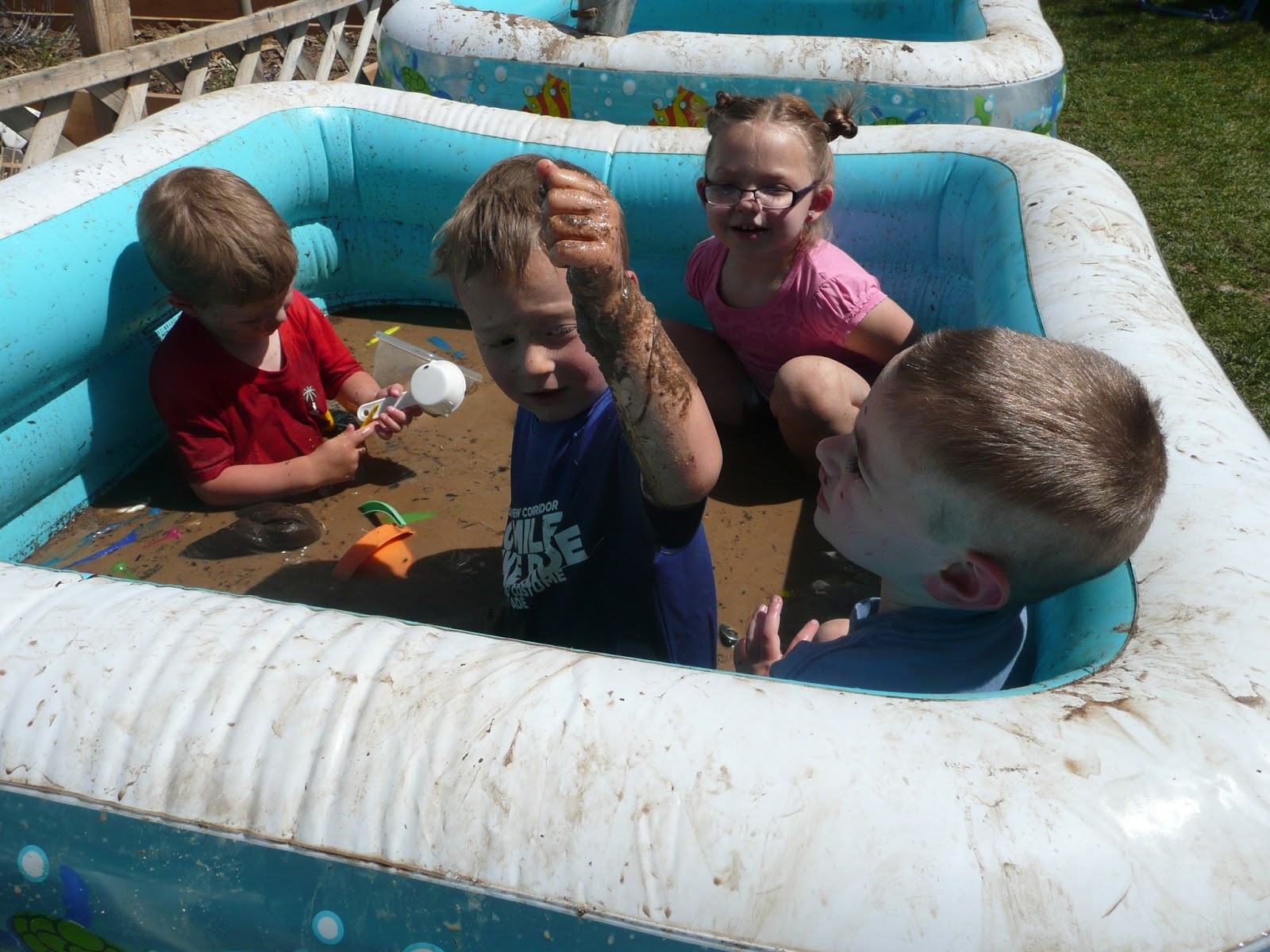 Little Adventures Preschool: Mud and Worms - Monday Preschool