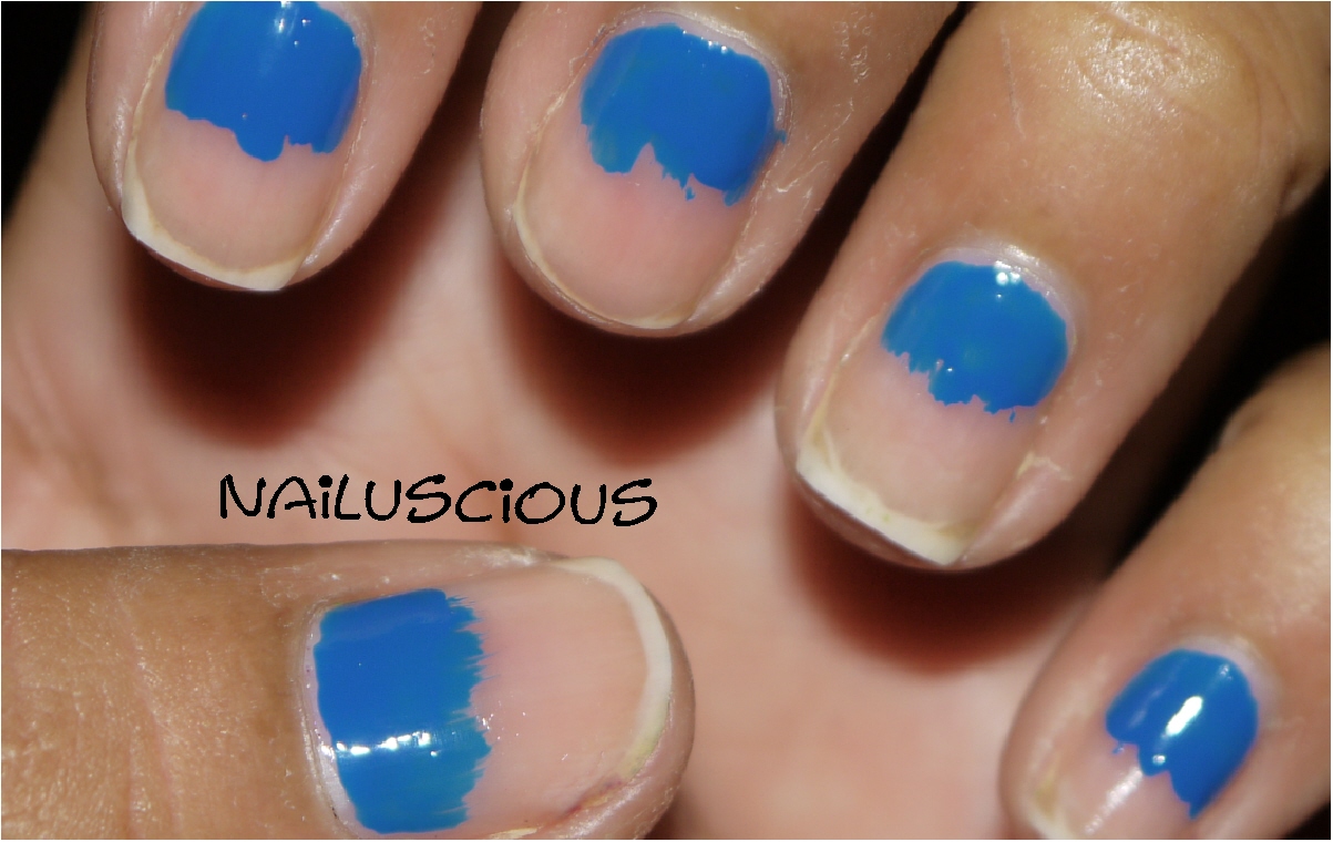 Nailuscious: Day 5: Blue nails
