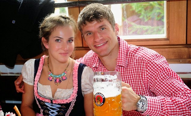 Thomas Muller German Footballer: Lisa Muller