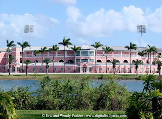 The Richard Randall Show: ONE OF THE BEST LOOKING STADIUMS - WHAT A WASTE