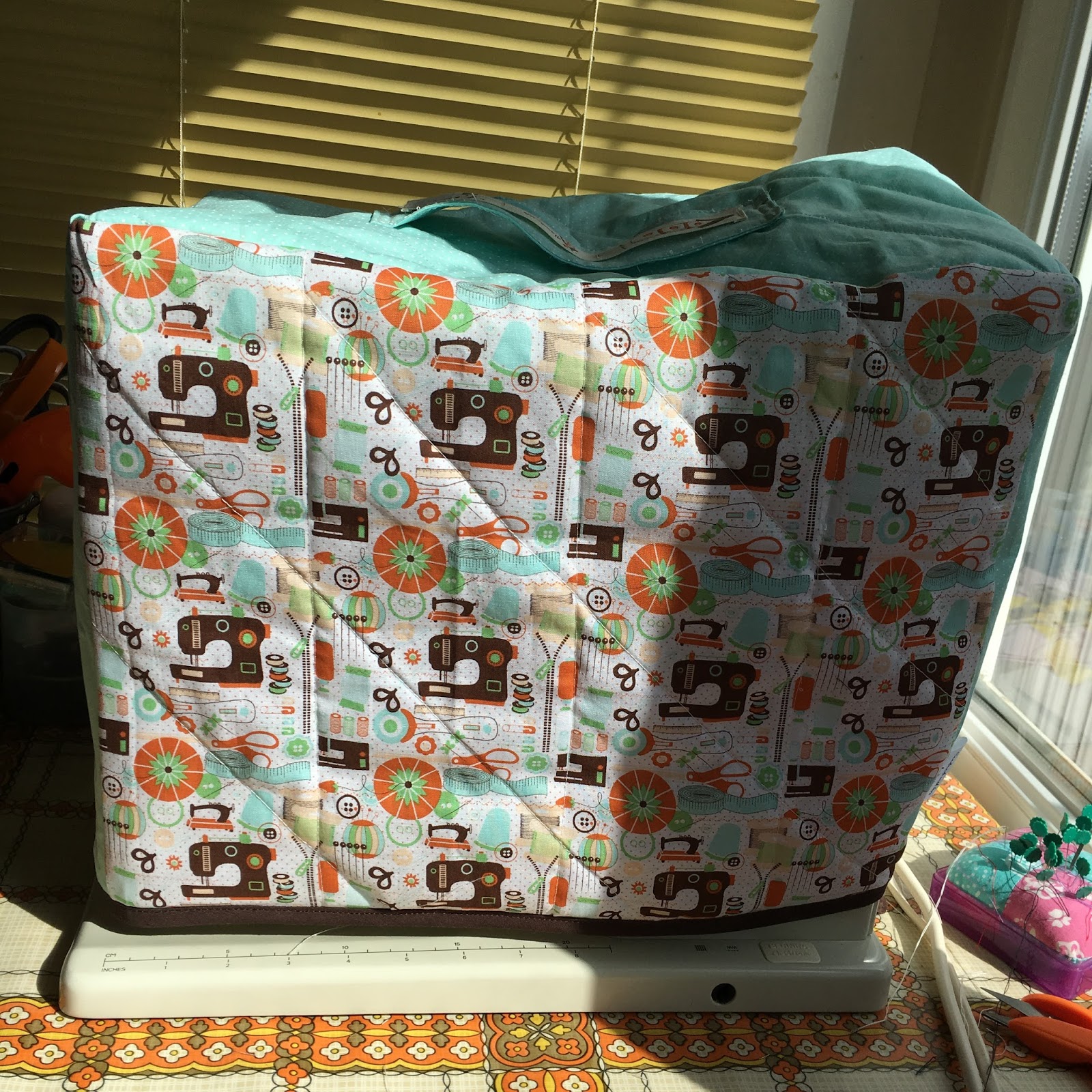 Sewing Besties: Sewing machine cover
