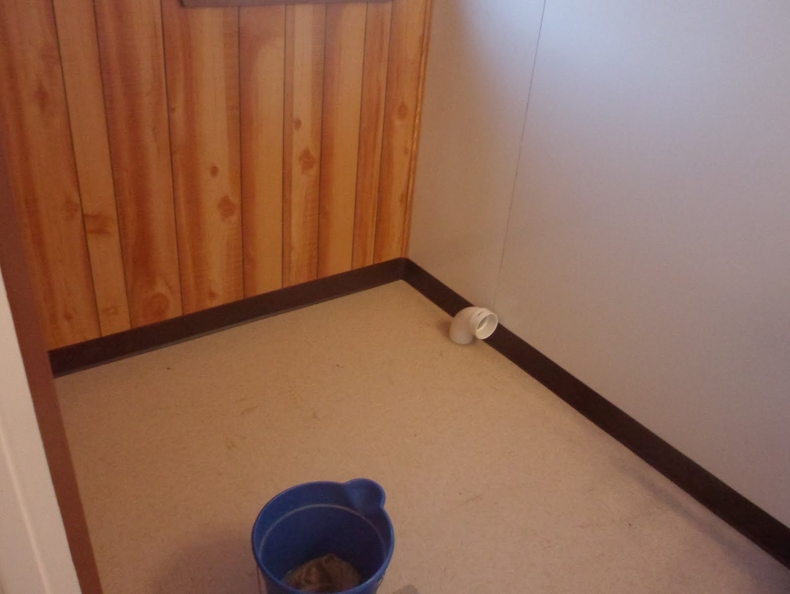 Busters Travels: The Original Ranch, Lakewood, NM - baseboard molding