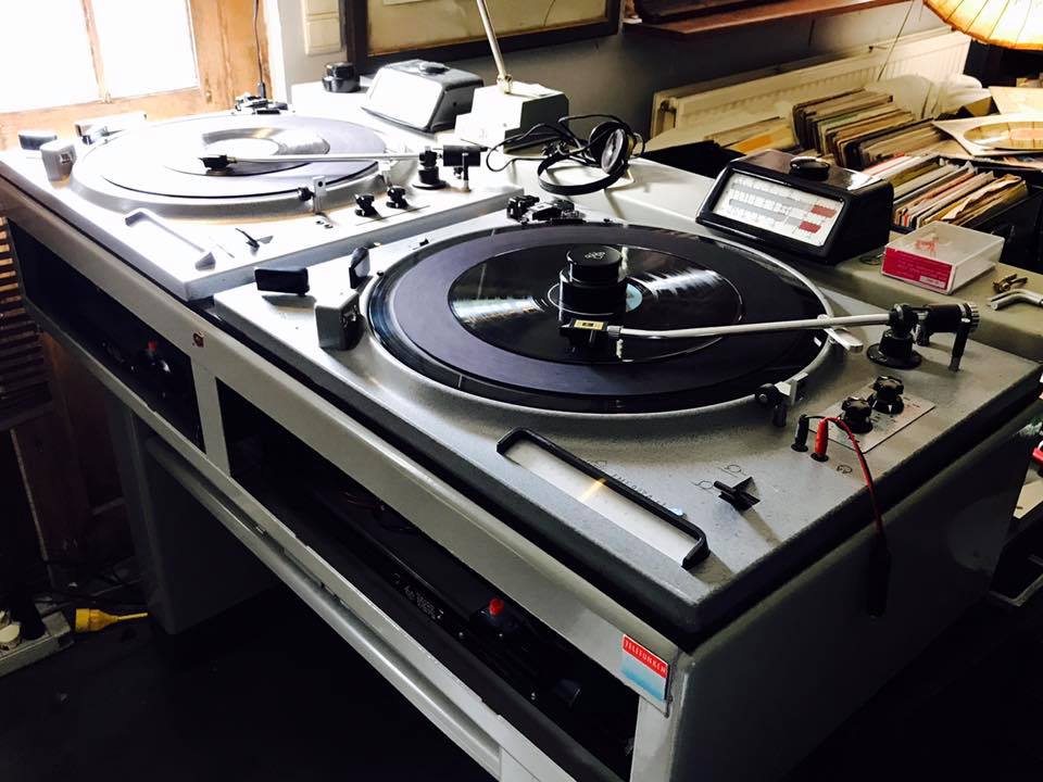 Mono and Stereo High-End Audio Magazine: THE MOST FAMOUS EMT TURNTABLE ...