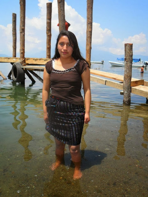 Chapinas Lindas: Hechando un Chapuzon Chapin