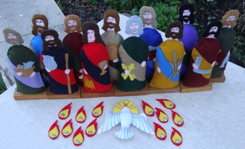 Under Her Starry Mantle: Religious Felt Dolls for the Atrium