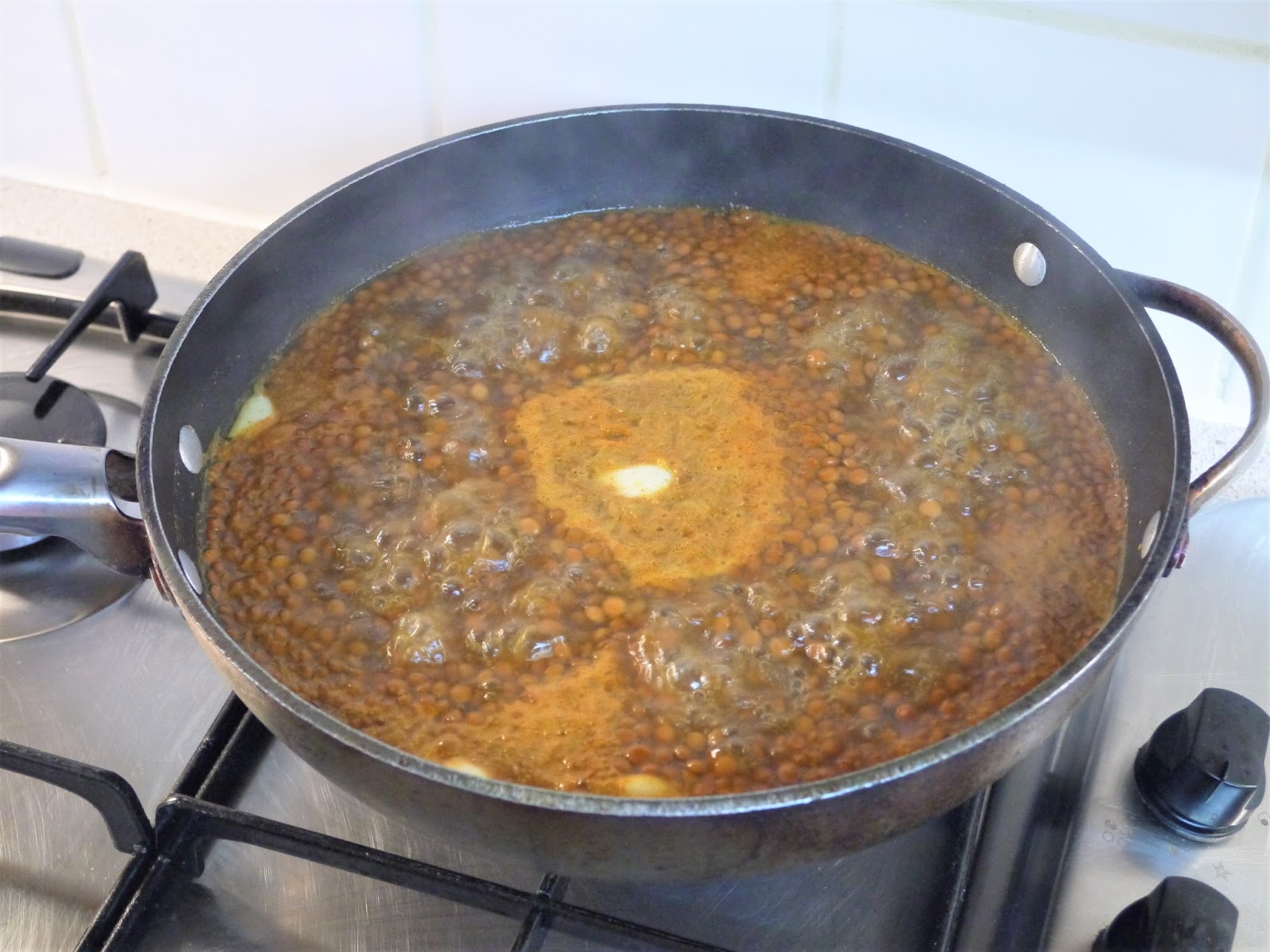 This Muslim Girl Bakes: Brown Daal.