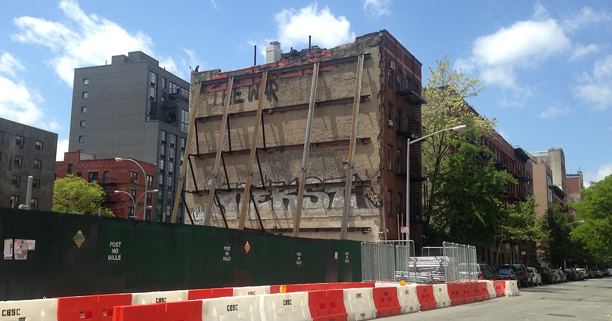 East Village Today: Another Falling-Down Building
