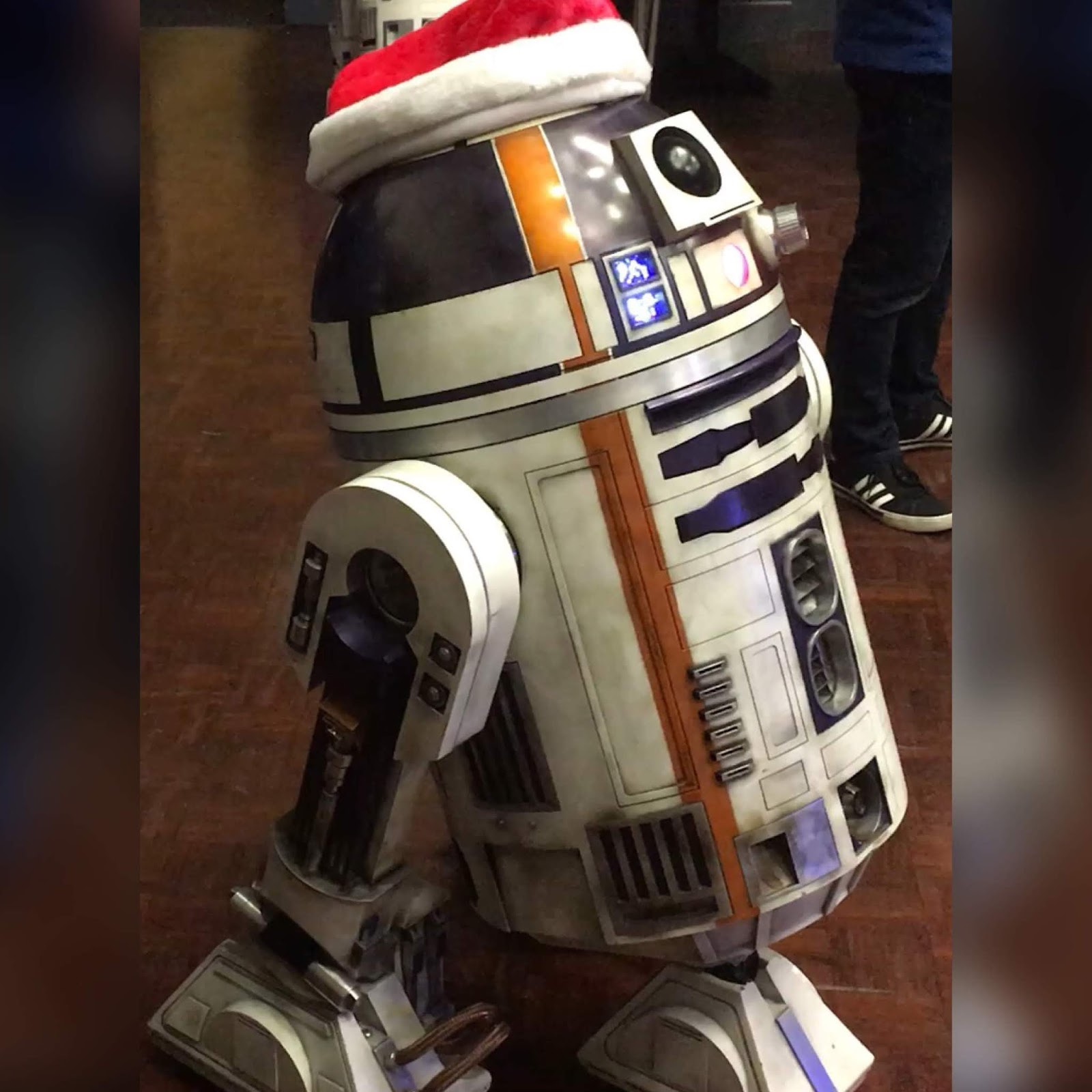 James' R5-D4: UK R2D2 Builders Christmas Event December 2018 - Event Report