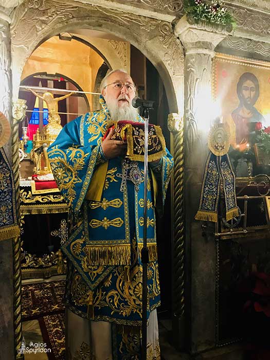 Ενορία Αγίου Ελευθερίου Κερκύρας: ΑΡΧΙΕΡΑΤΙΚΗ ΘΕΙΑ ΛΕΙΤΟΥΡΓΙΑ ΣΤΟΝ ΙΕΡΟ ...