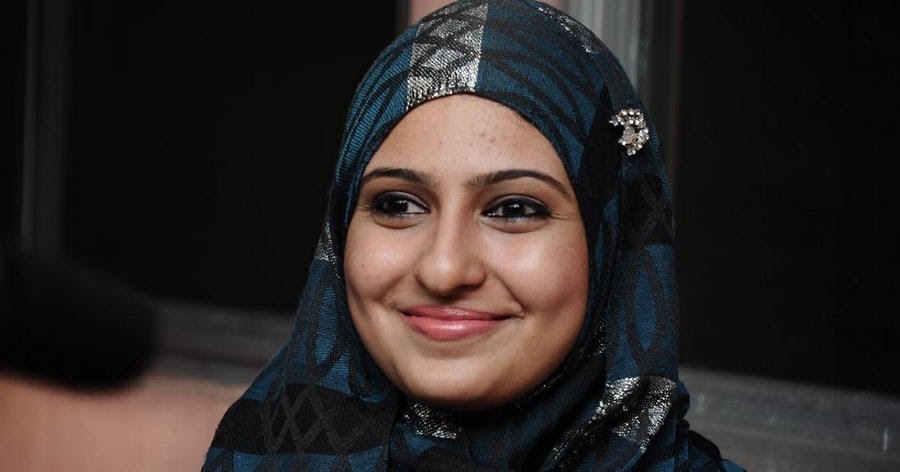 KISAH NYATA : Tinggalkan Dunia Film, Aktris India Ini Pilih Masuk Islam ...