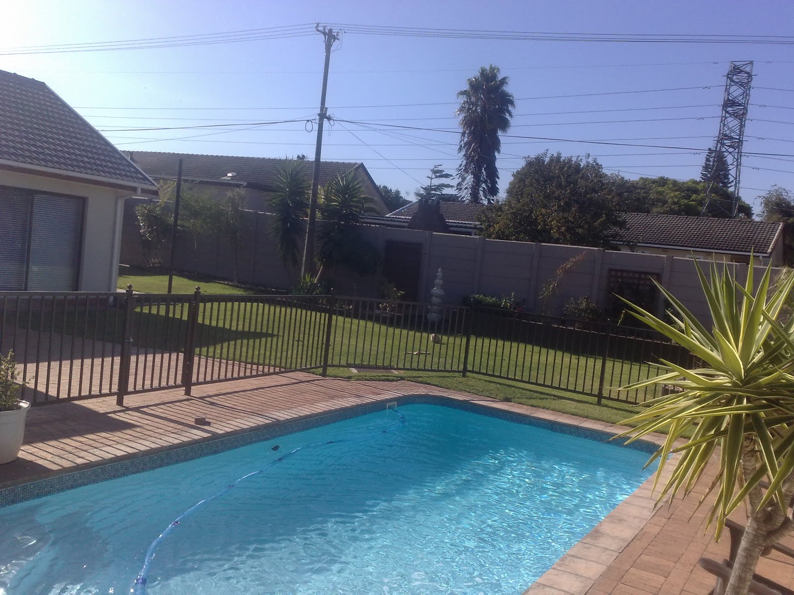 Stephan Steelworks: Bellville - Swimming pool fencing