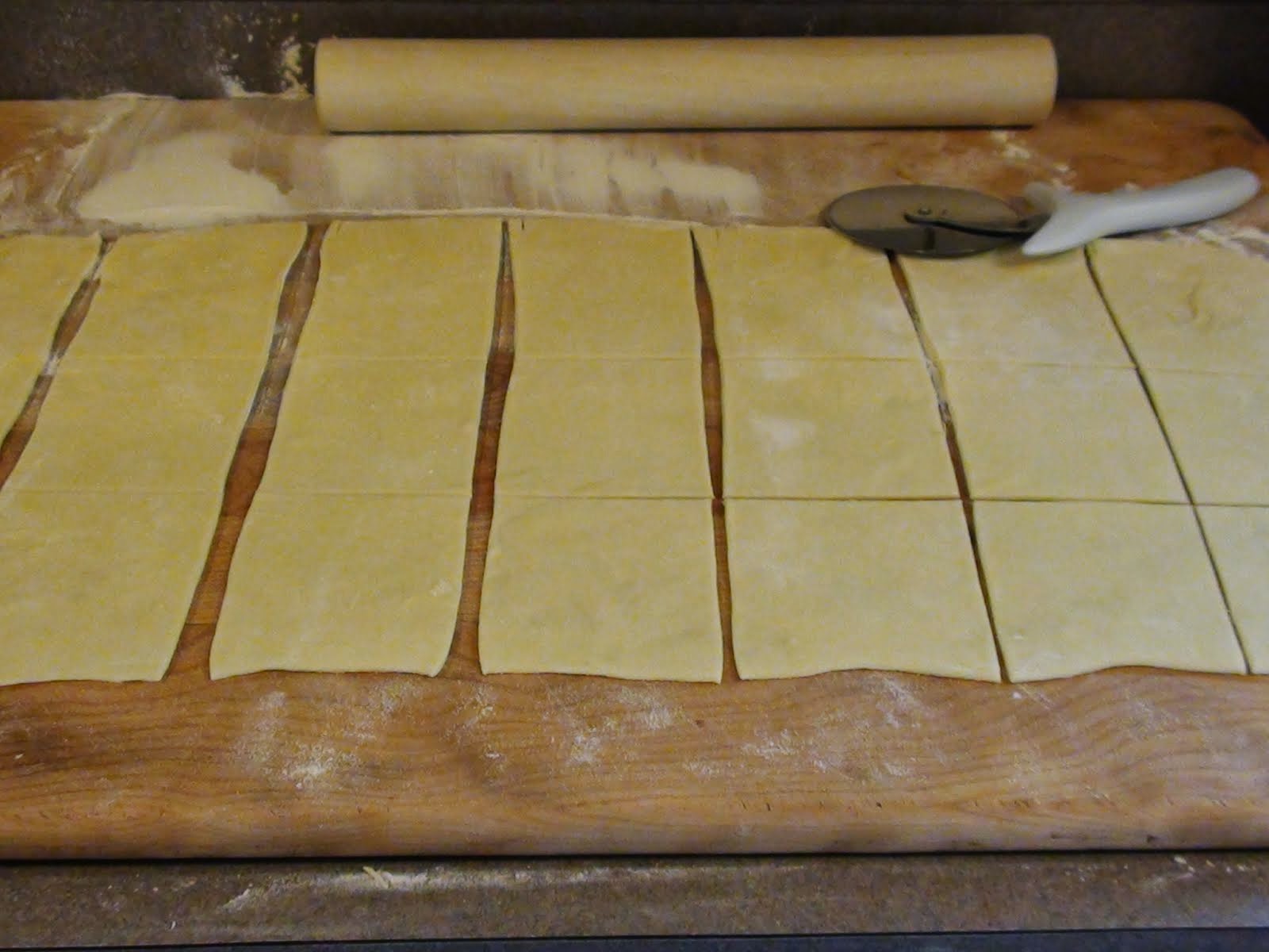 zsuzsa is in the kitchen: KRAUT STRUDLI - SVÁB STRUDLI