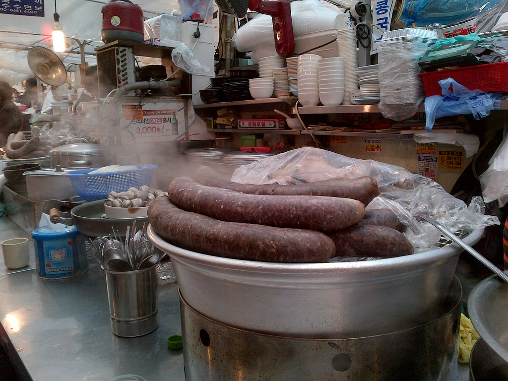 [Food] Sundaeguk (순댓국, Korean sausage soup) ~ peacebreeze