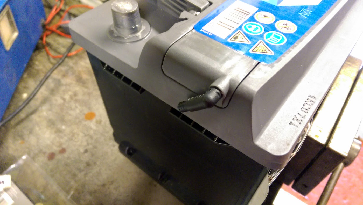 E46 Battery Replacement [Visual Guide]