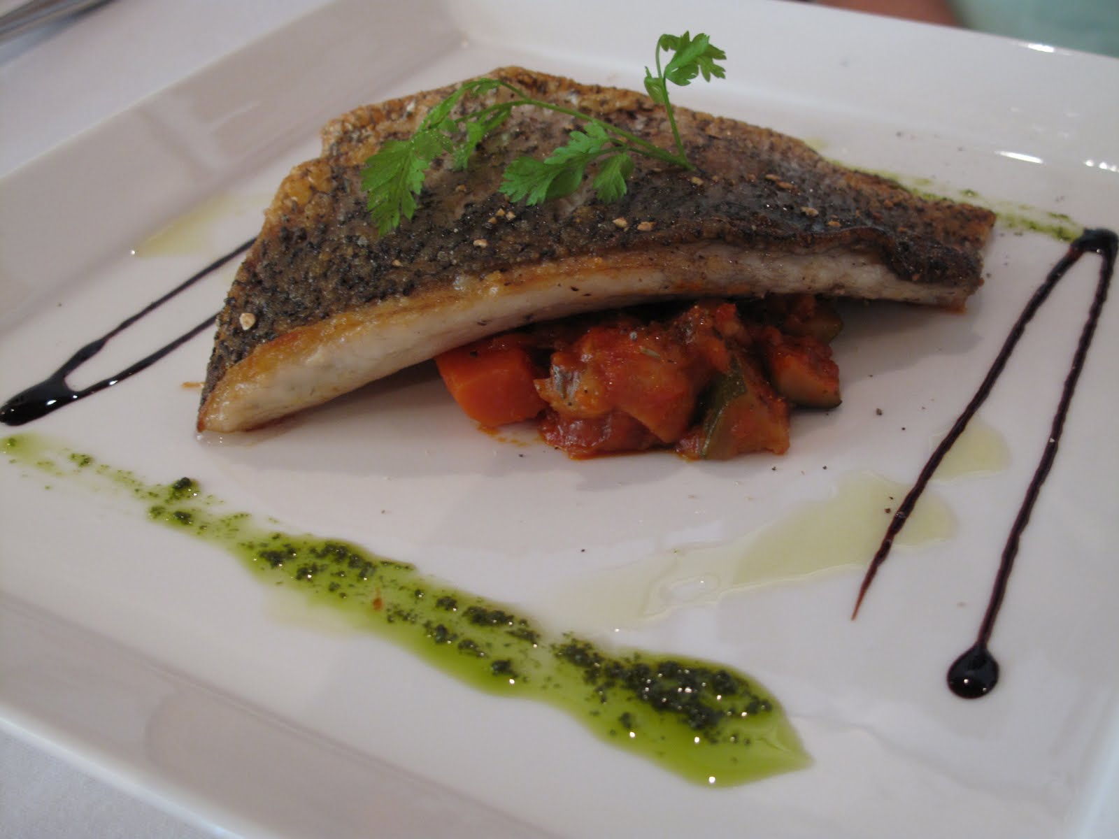 Only Slightly Pretentious Food: Review: La Strada