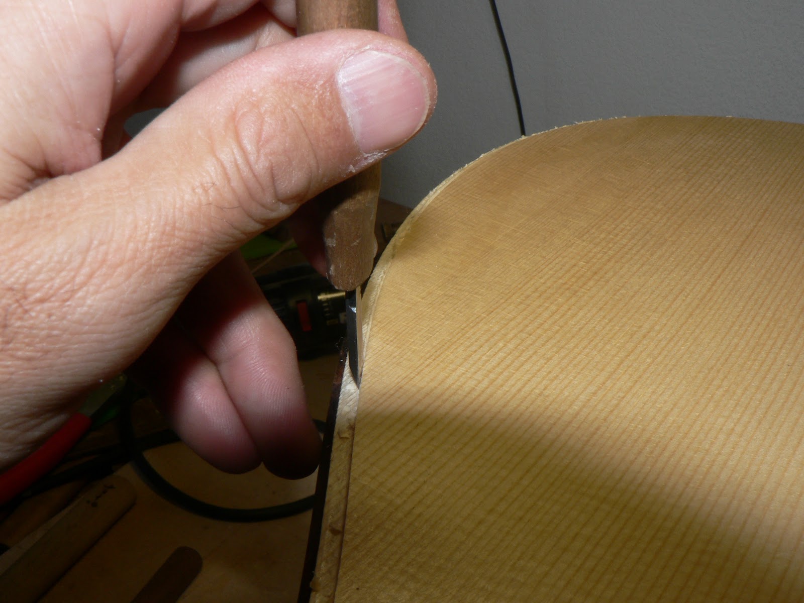 kohei fujii guitars: Purfling install