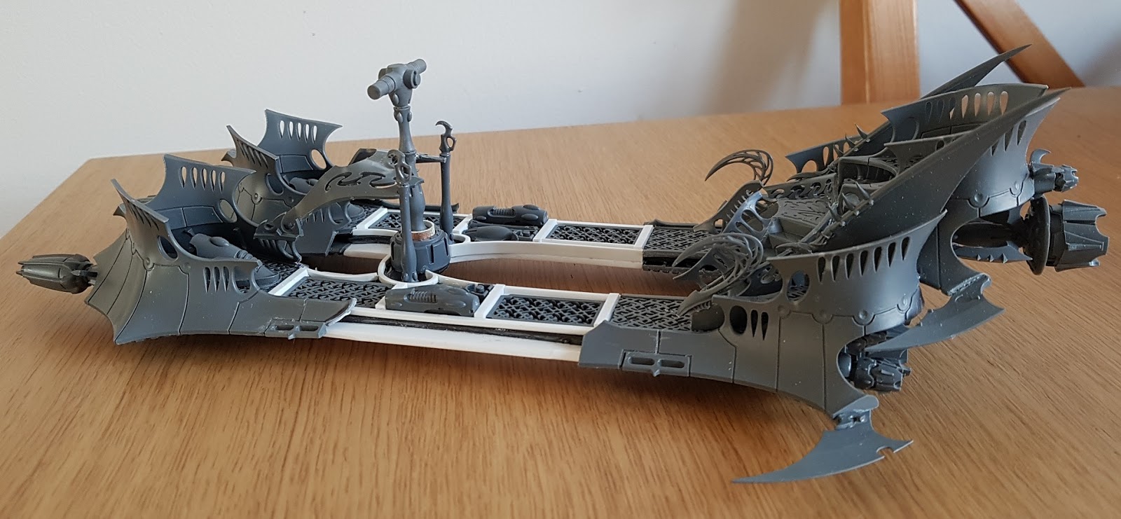 What's On Your Table: Drukhari Tantalus Scratch Build - Faeit 212