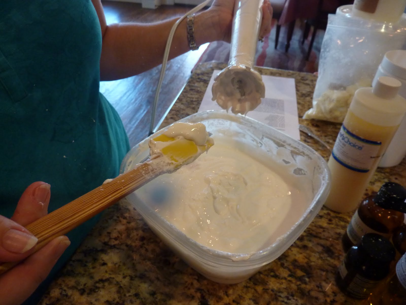 Creative Hospitality: How to Make Homemade Body Lotion