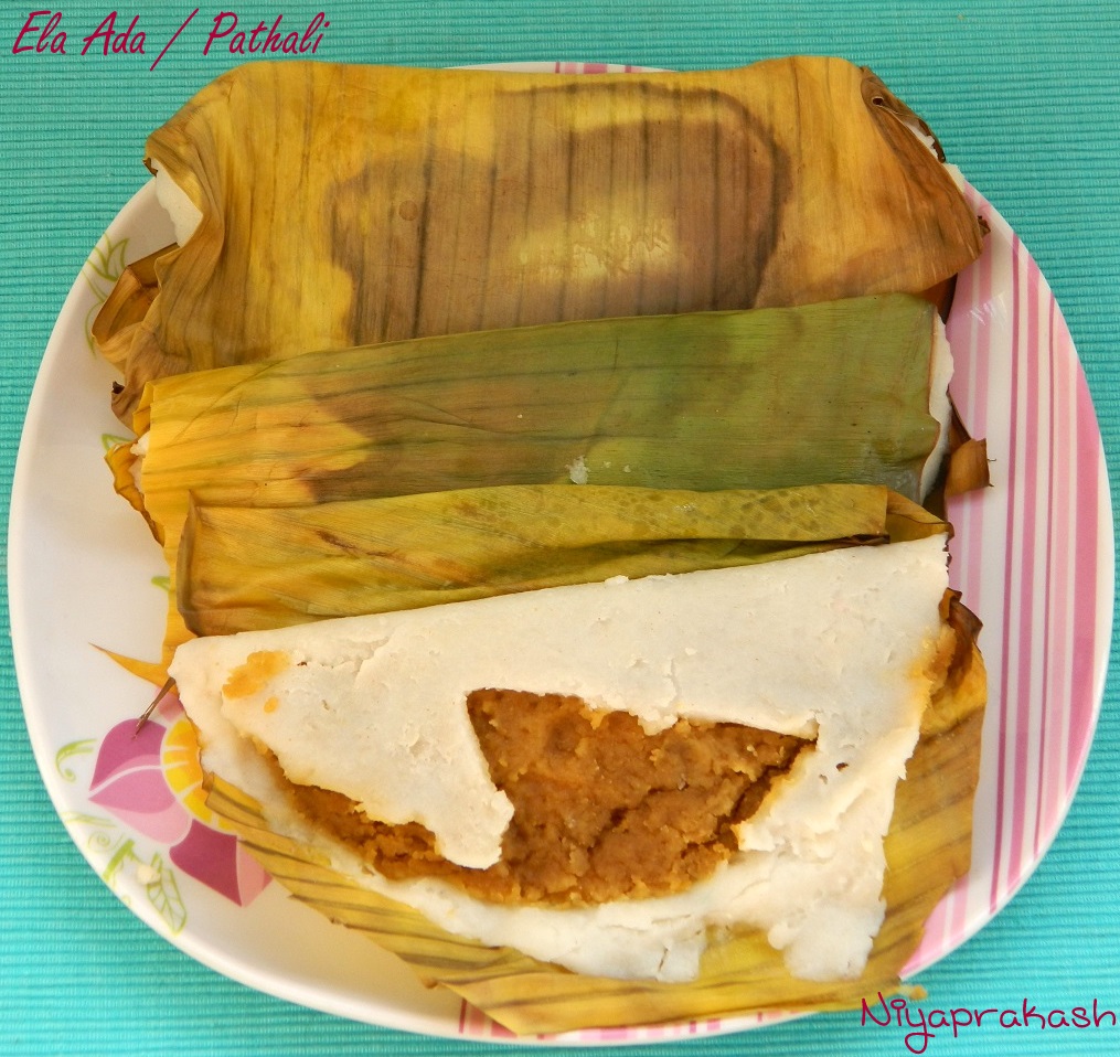 Niya's World: Ela Ada / Pathali (with chana dal - jaggery - coconut ...