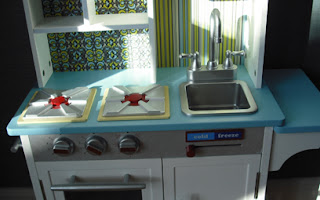 Play Kitchen Redo