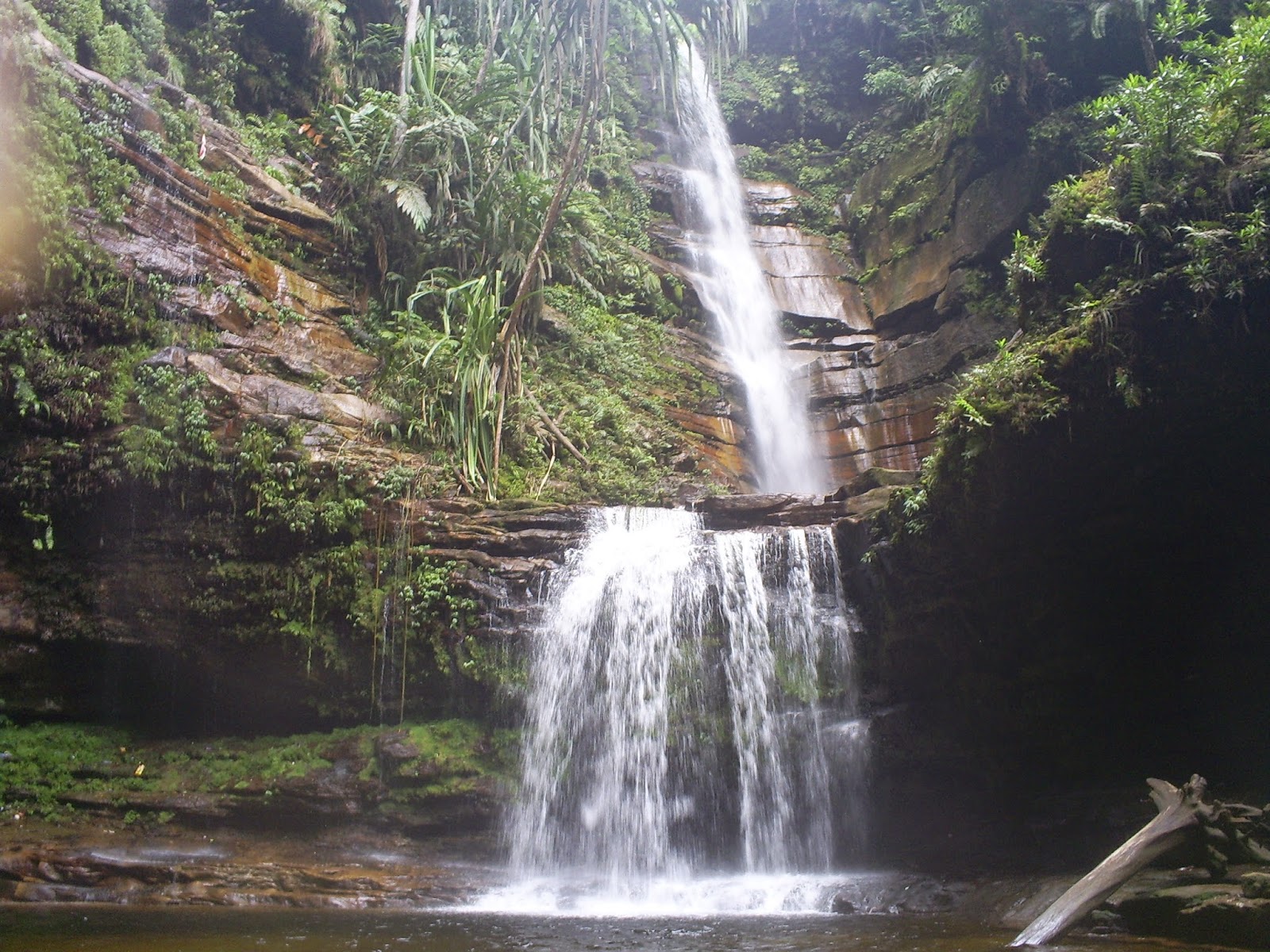 Pesona Menawan Air Terjun Aek Martua, Rokan Hulu | Ichunk Backpacker