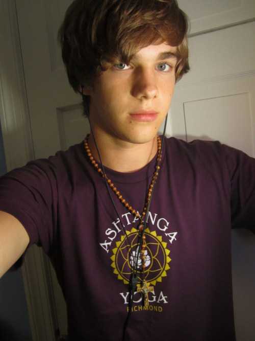 HANDSOME FACES: Prettiest and Most handsome Boys and Guys on Earth?